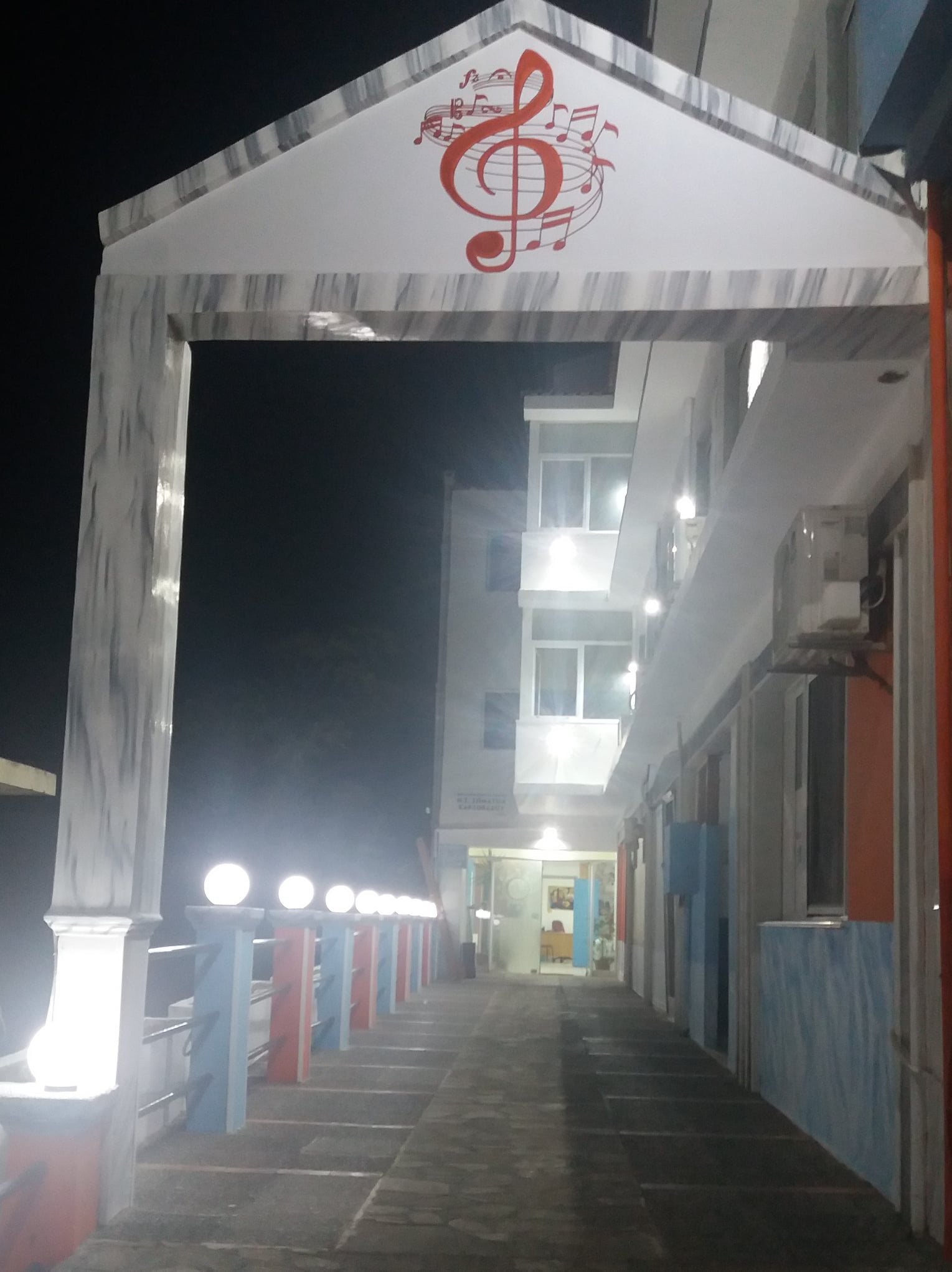 Εγκαταστάσεις – Πυθαγόρειος Μουσική Σχολή